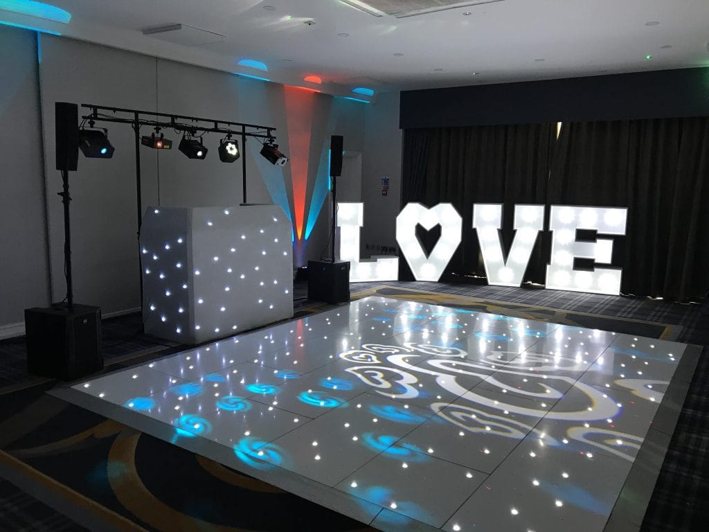 Dj Hire Gloucestershire | Mobile Disco | 5* Professional DJS